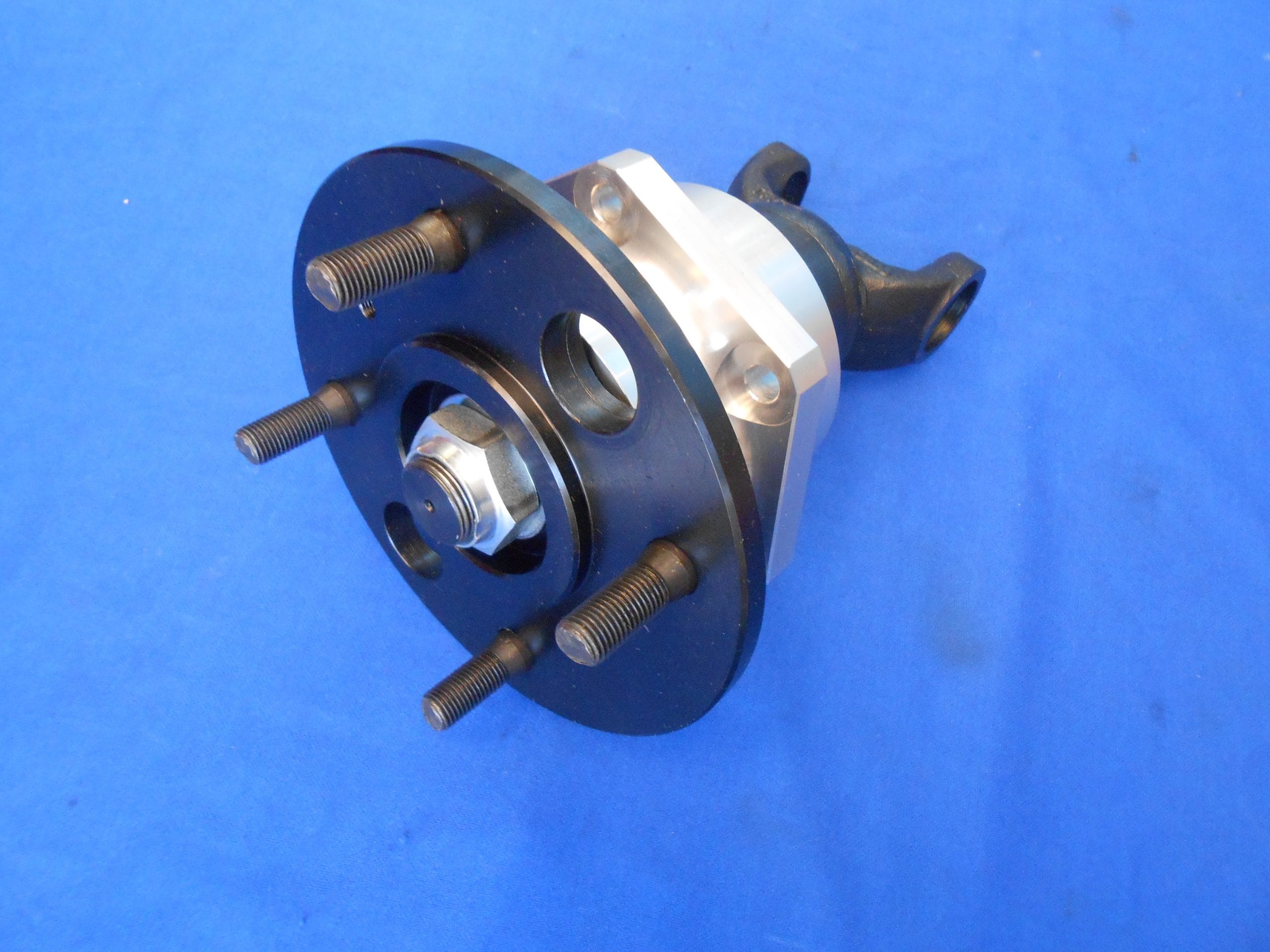 Uprated Rear Hub TR4A-TR6 - TR Shop Ltd